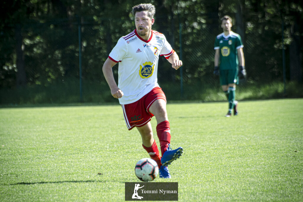 43 bilder från Trollhättans FK - Götene IF | Rakt Upp I Krysset